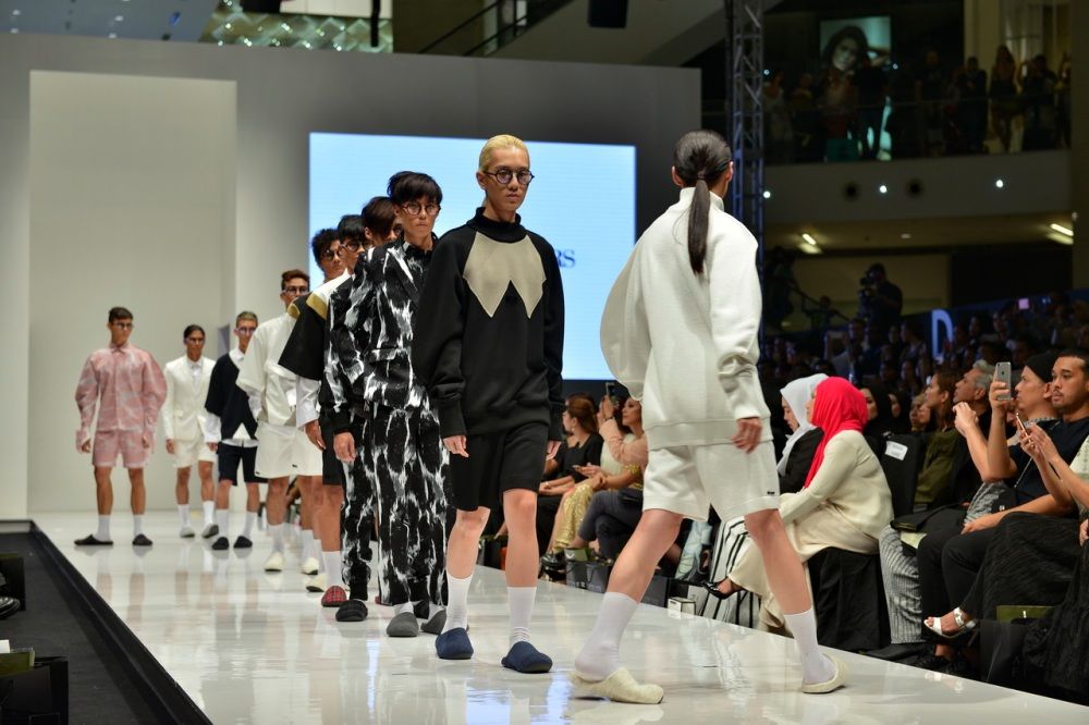 Gallery: Day 5, #KLFWRTW2016: Atelier Fitton and Fizi Woo @ 9pm ...