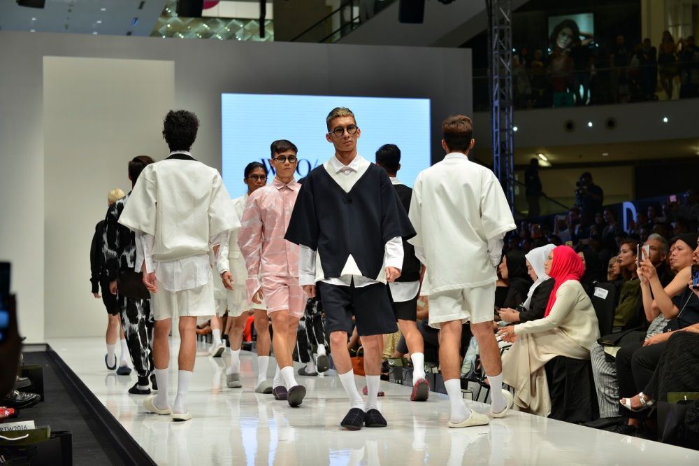 Gallery: Day 5, #KLFWRTW2016: Atelier Fitton and Fizi Woo @ 9pm ...