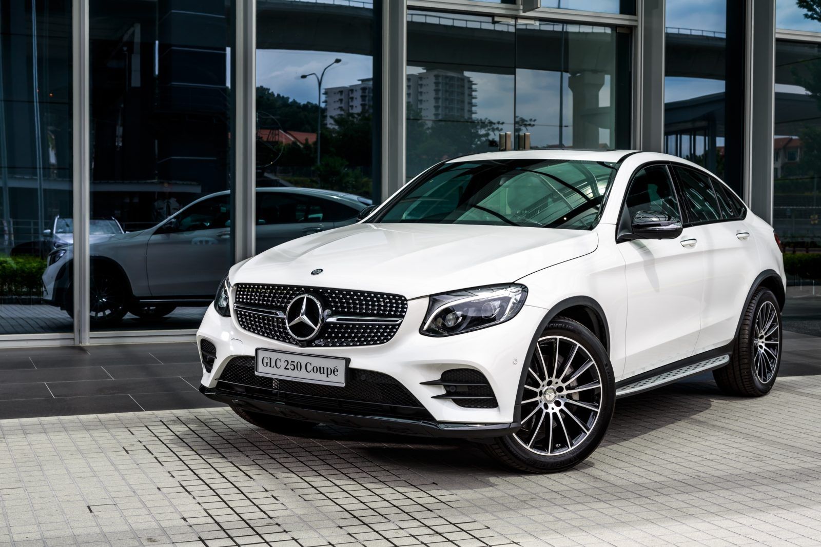 Mercedes-Benz completes its SUV range with 3 more models | Lifestyle ...