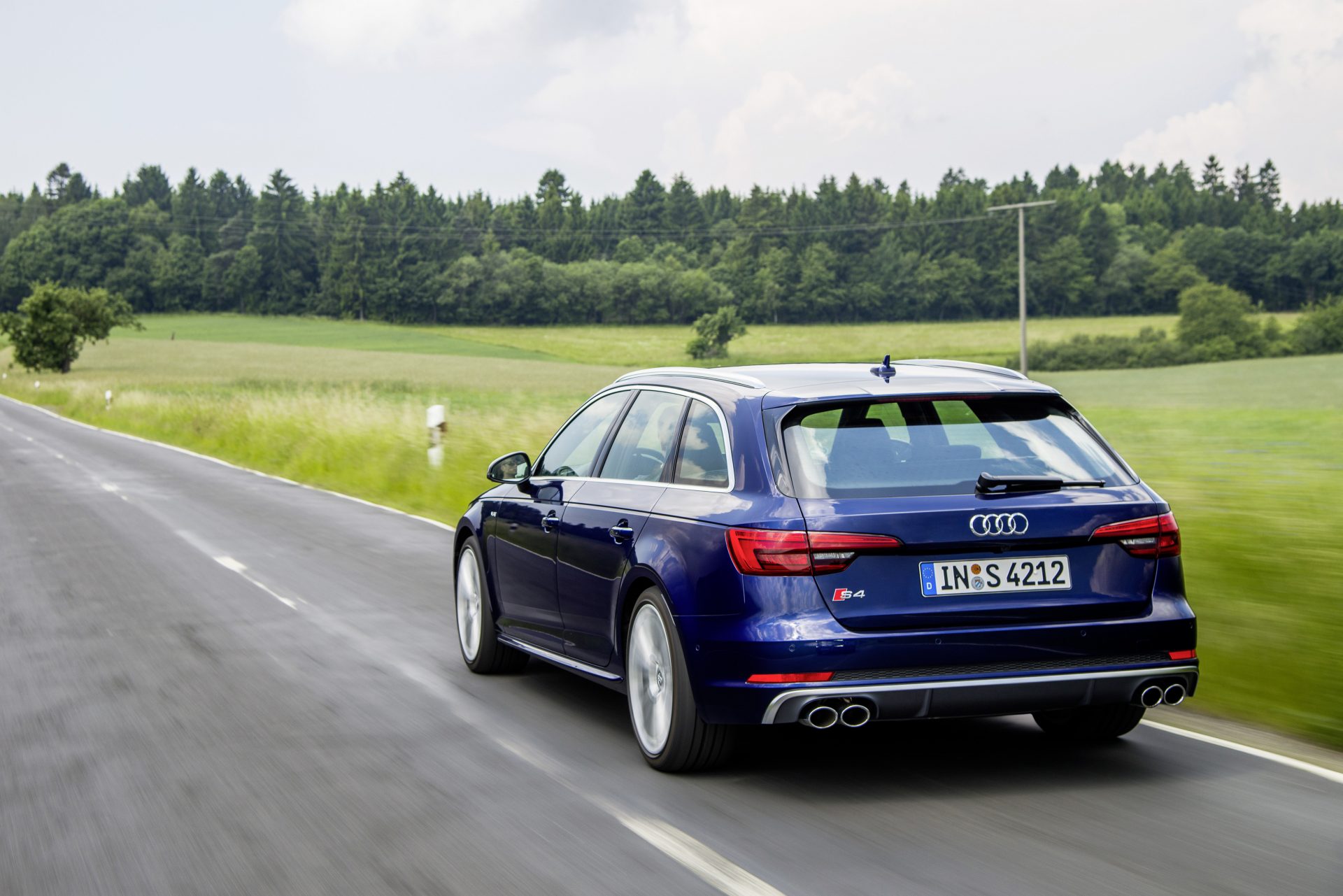 From 0 to 100 real quick: The high-performance Audi S4 is here ...