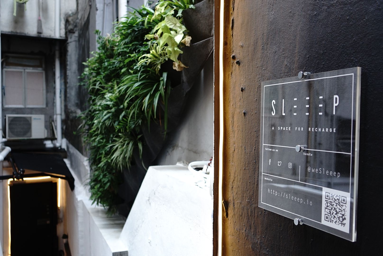 Need a nap? Check in to Hong Kong's newest capsule hotel, SLEEEP ...