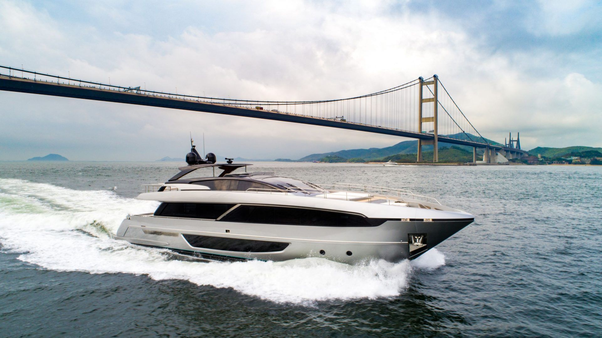 The Riva 100' Corsaro makes its international debut in Hong Kong ...