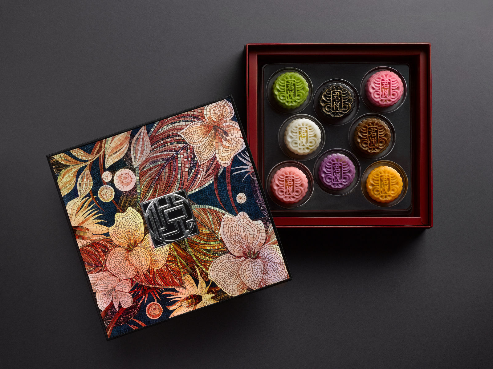 Grand Hyatt Singapore rolls out innovative mooncakes for Mid-Autumn ...
