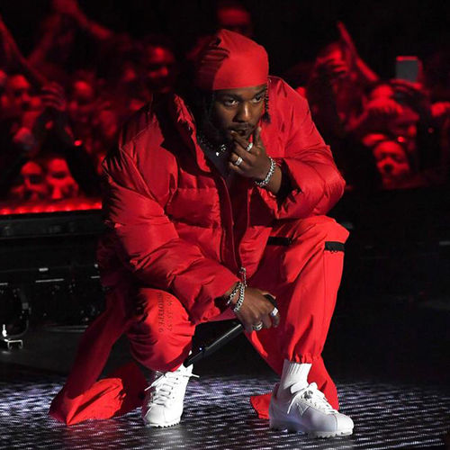 10 best fashion moments of the week: Bella Hadid in Beijing, coolest ...