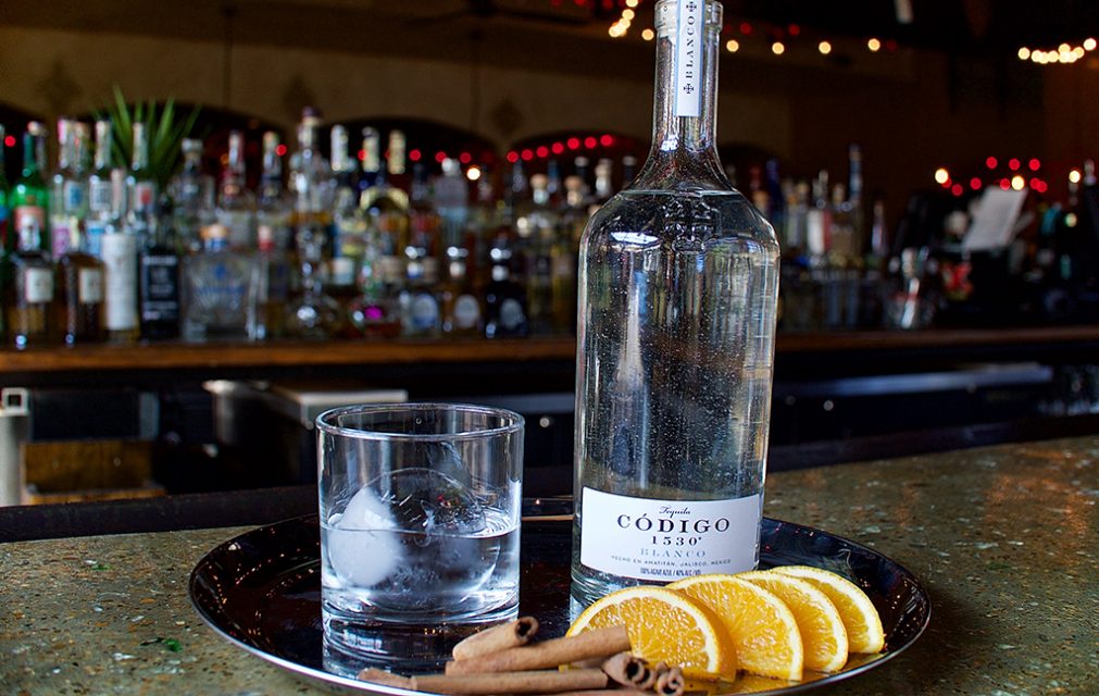 Código 1530 releases the Código Rosa, a new millennial pink tequila ...