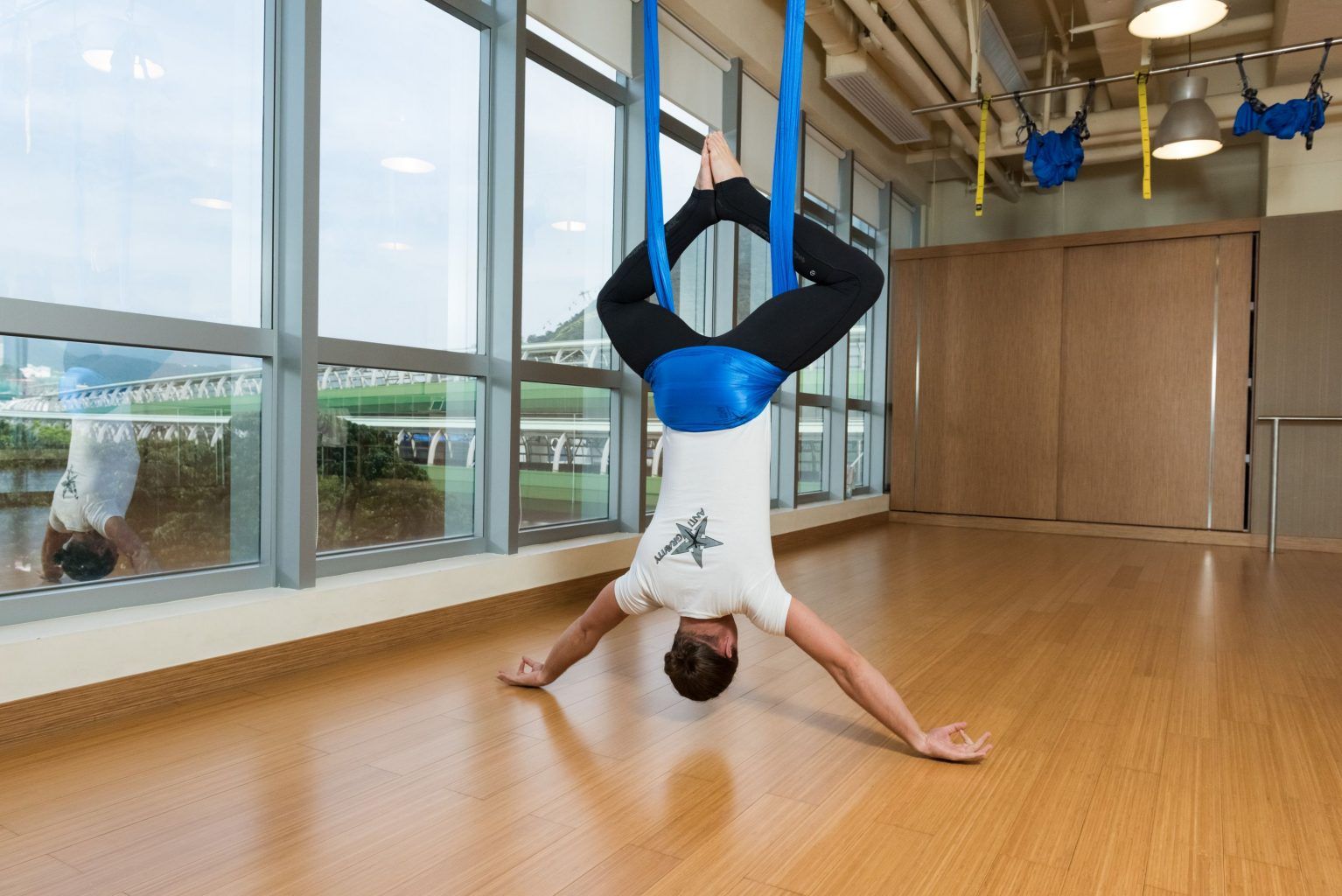 Fitspiration: Hanging upside-down with AntiGravity master Tamer Begum ...