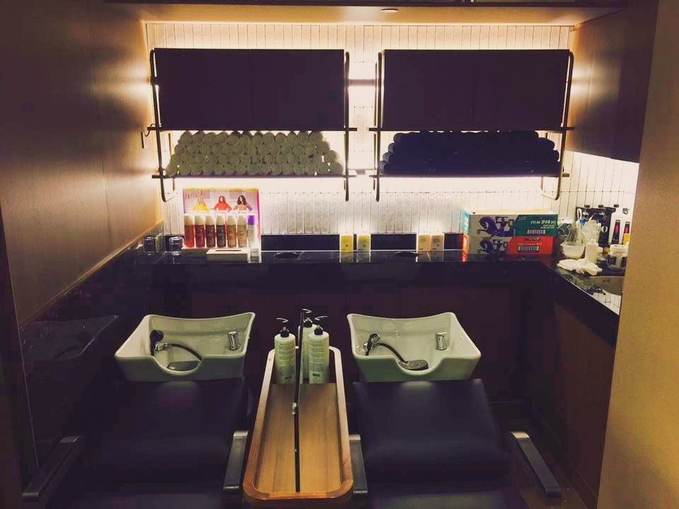Salon Review: Saloon may be small, but it's Hong Kong's most baller ...