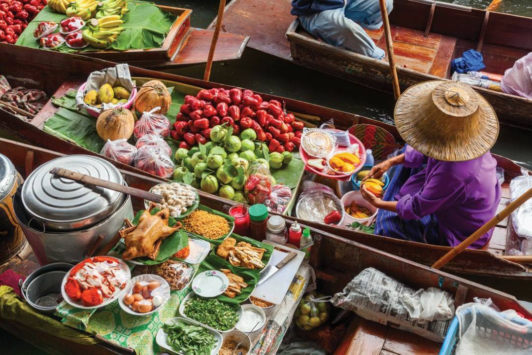 5 floating markets to cruise along for a culinary adventure in Bangkok