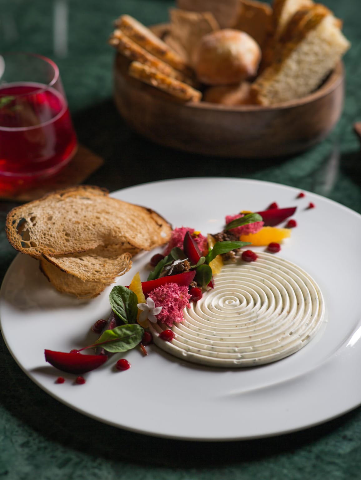 Tres restaurant makes a comeback in Delhi and we reviewed it