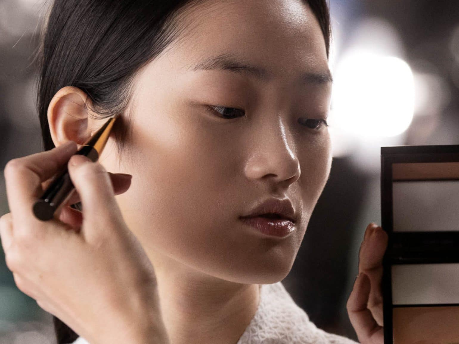 How to replicate the subtle glam makeup from Tom Ford's AW19 runway
