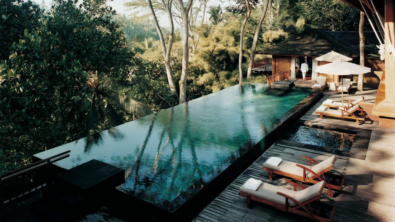 10 breathtaking forest retreats to get away from it all