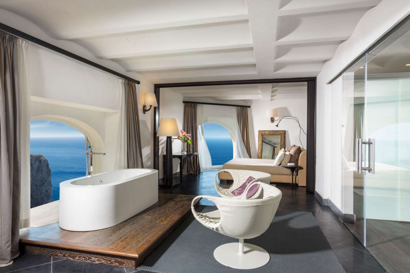 The best luxury hotels in Capri to spend your sunny holidays in