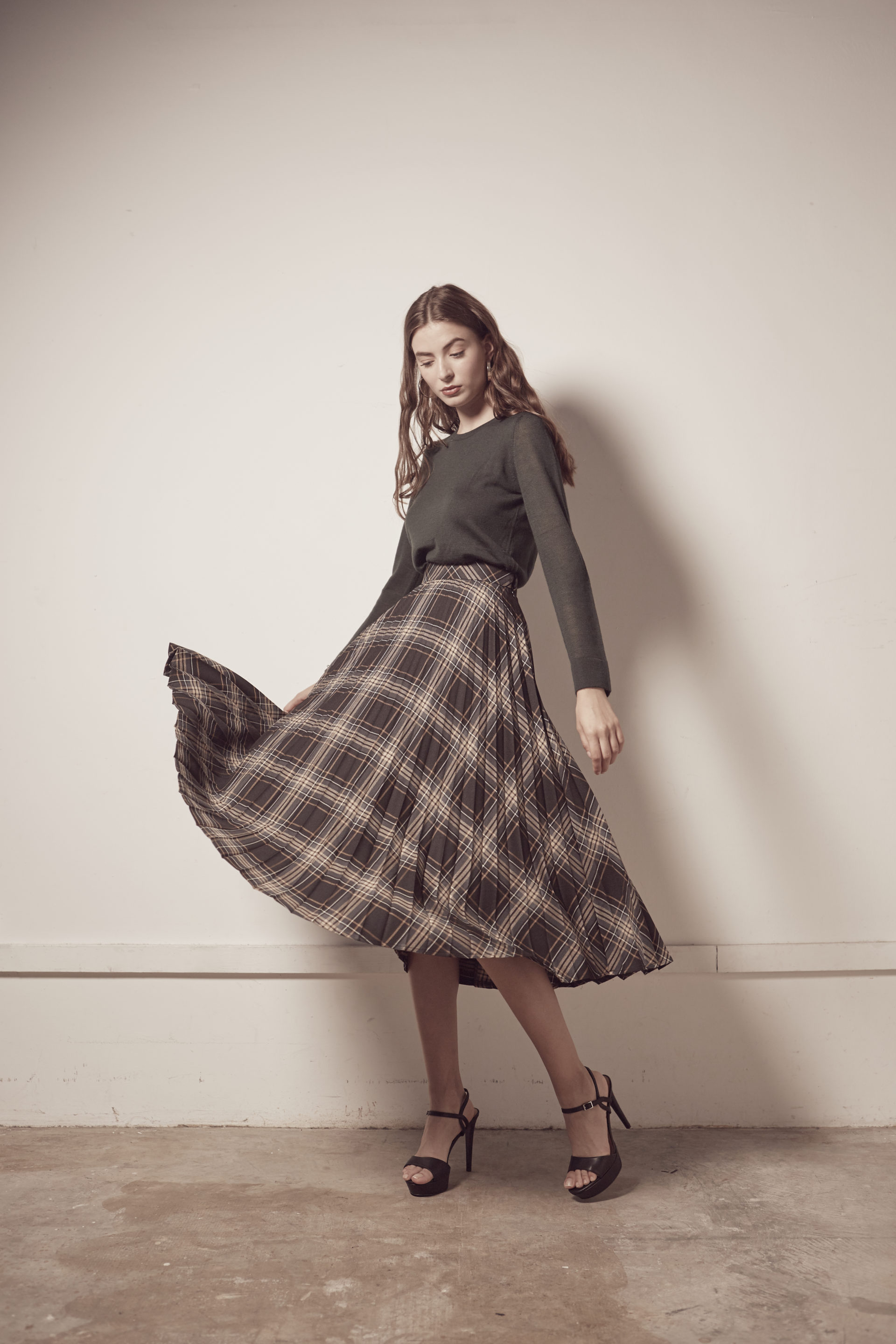 G2000 Studio redefines your workday wardrobe with stylish staples