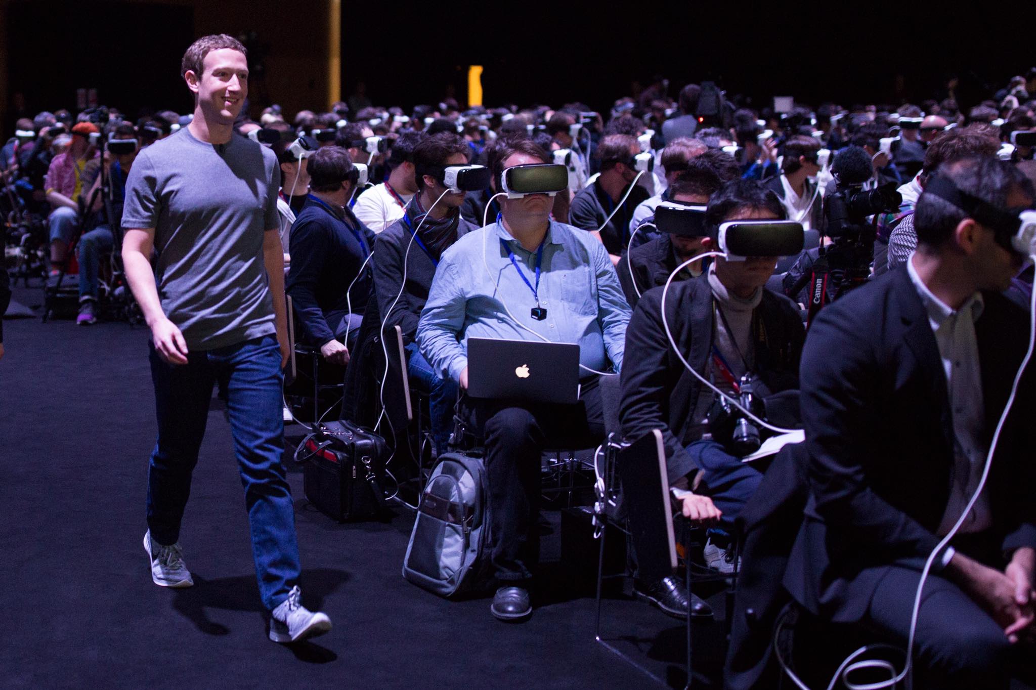 Facebook unveils the future with a new virtual social space for Oculus ...