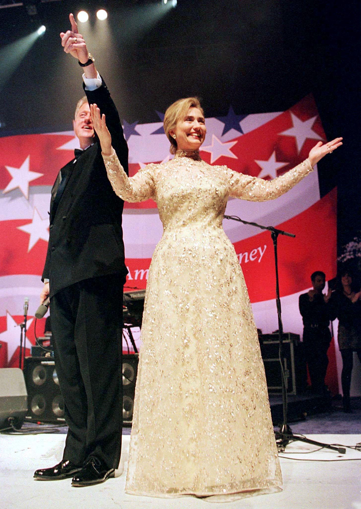 Icons before Instagram: Oscar de la Renta, gown couturier to the stars