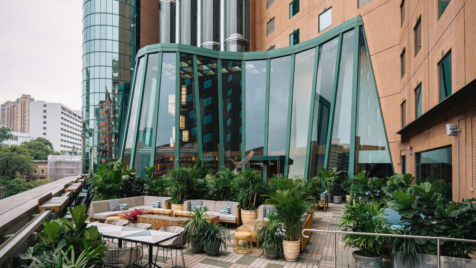 Fancy a tipple? Here are the best bars to visit in Kowloon