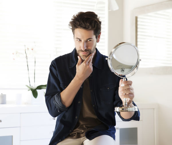 Top 5 essential grooming services men mustn't take for granted