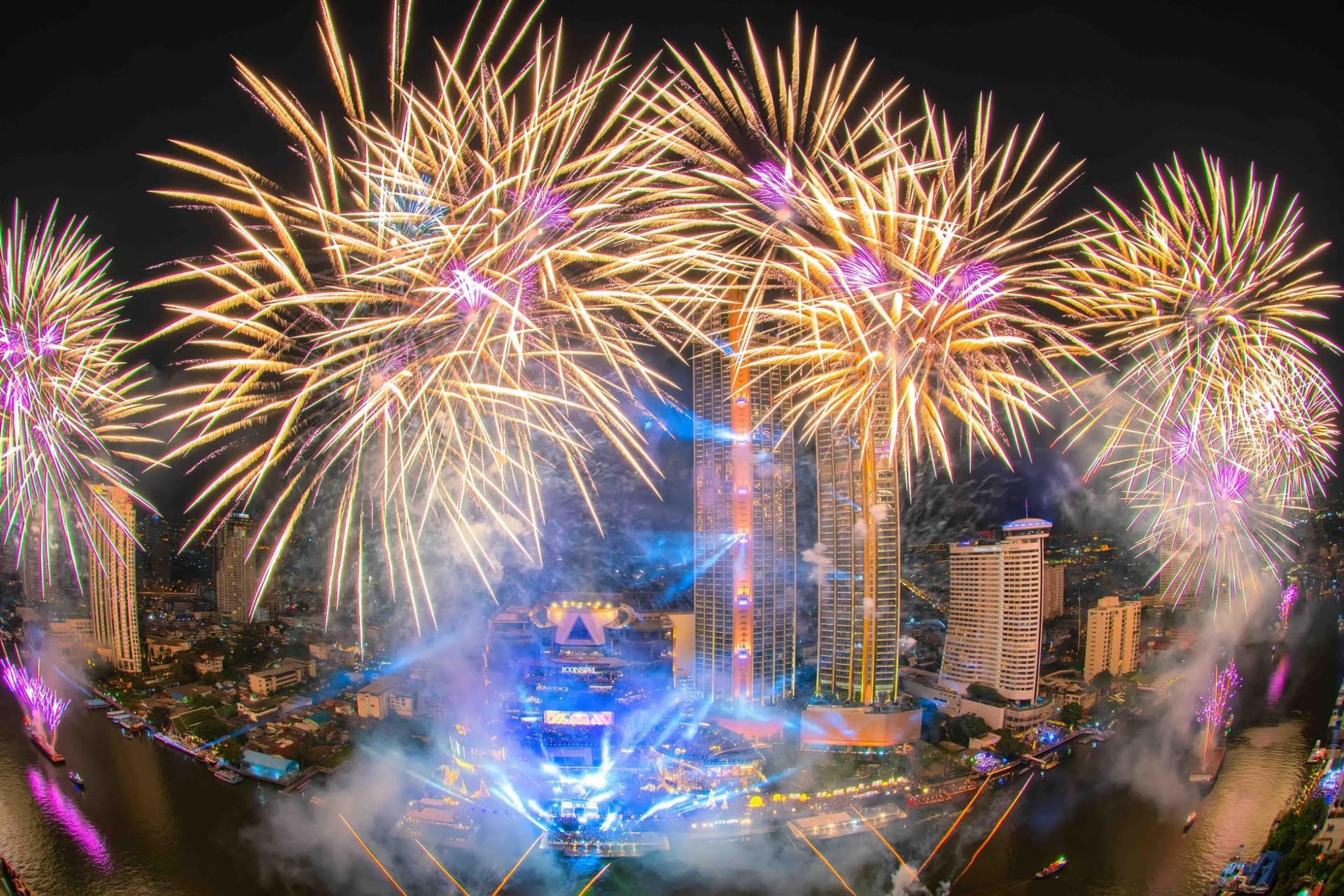 Head to ICONSIAM for the most spectacular countdown to 2020