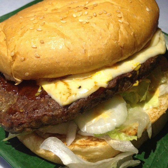 Burger Ramly WAJIB cuba, ini 7 gerai burger sedap dan memuaskan!