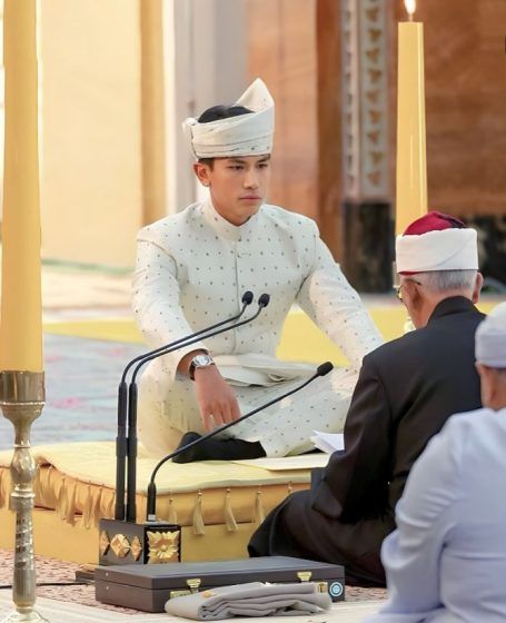 Prince Abdul Mateen dan Dayang Anisha Isa Kalebic selamat berkahwin