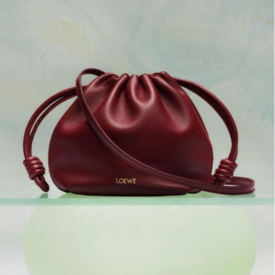 10 Jenama handbag wanita yang mesti dimiliki tahun 2024 ini!