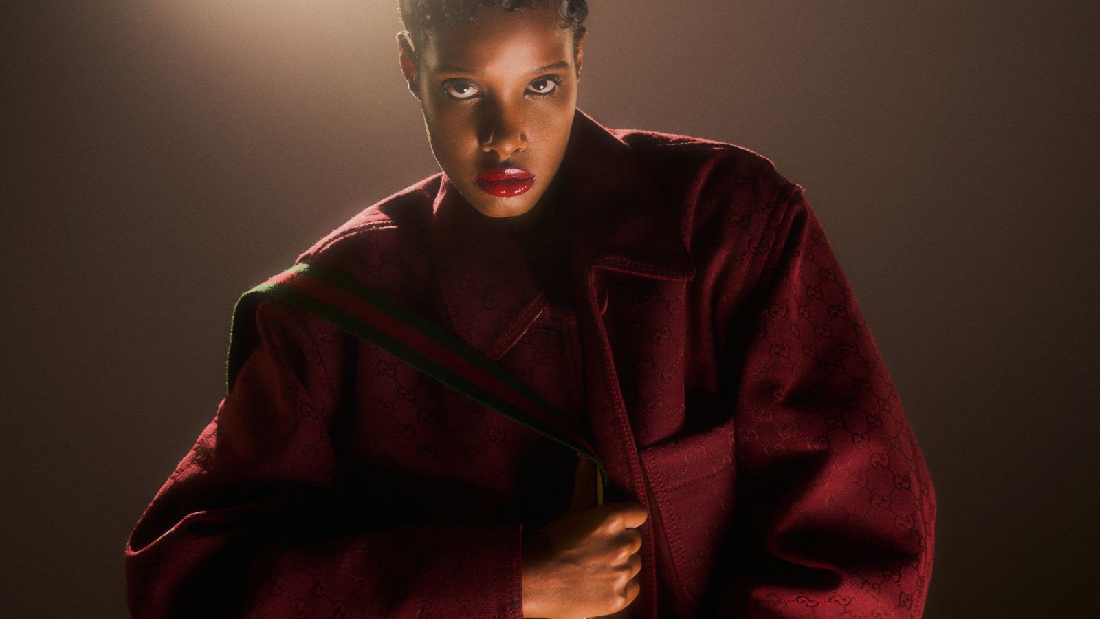 Dazed and Unfazed: Tema lembaran fesyen musim bunga panas 2024