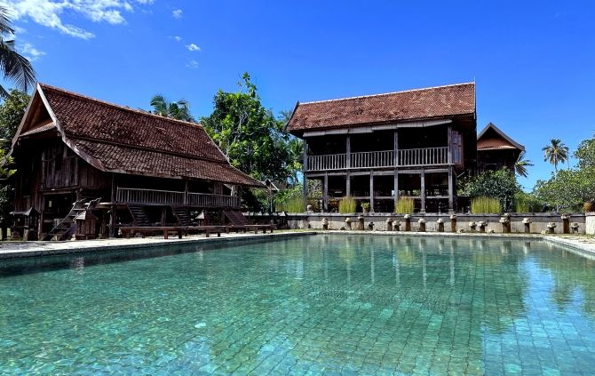 Pantai Penarik banyak tarikan di sekitarnya, ini tarikan dan keistimewaanya