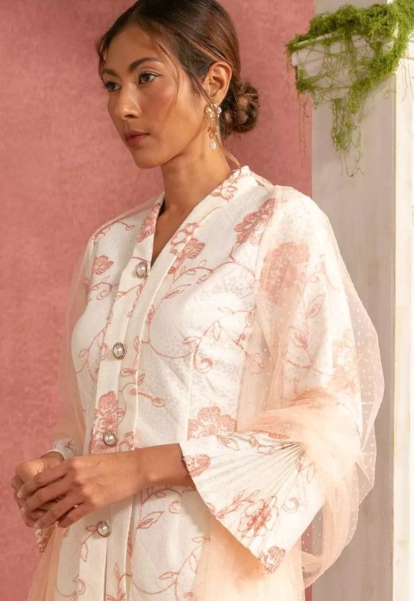 Baju Raya 2024 bermula dari RM100 yang cantik dan berbaloi beli