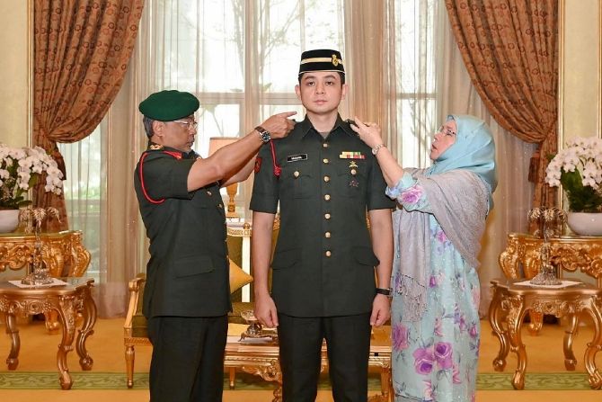 Tengku Hassanal Ibrahim Alam Shah Kegilaan Wanita, Ini Biodatanya