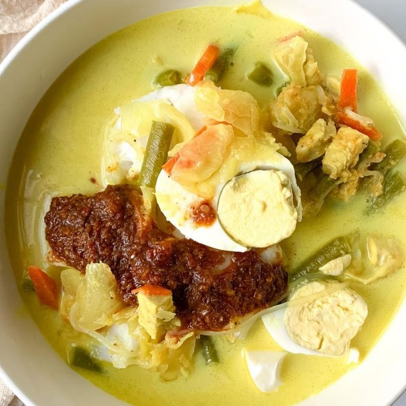 Resepi lontong yang sedap, boleh cuba buat untuk menu rumah terbuka
