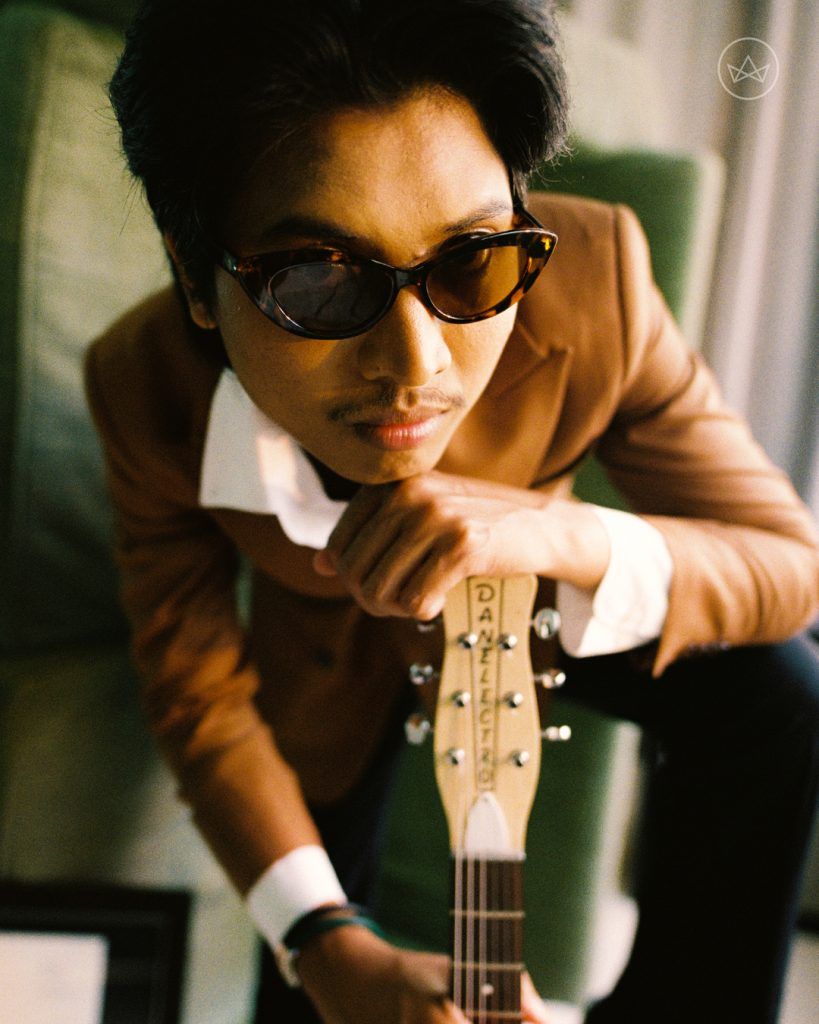 Kugiran Masdo terus menggemilangkan retro, melawani konformis