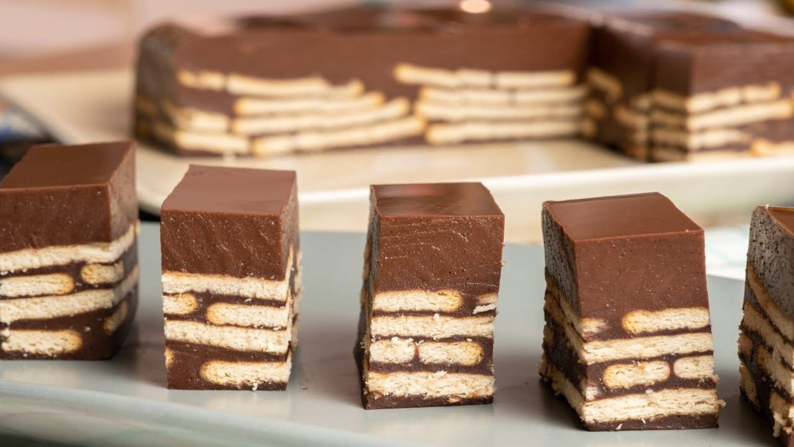 Kek batik puding, resipi pencuci mulut lazat untuk sajian tetamu