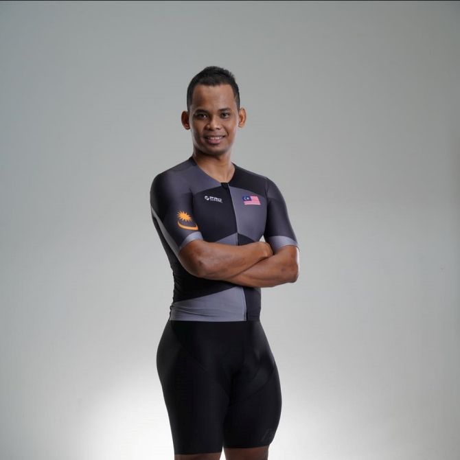 Muhammad Shah Firdaus Sahrom pelapis Azizulhasni, ini biodatanya