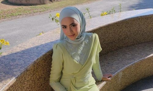 Erysha Emyra menang pelakon baru popular ABPBH, ini biodatanya