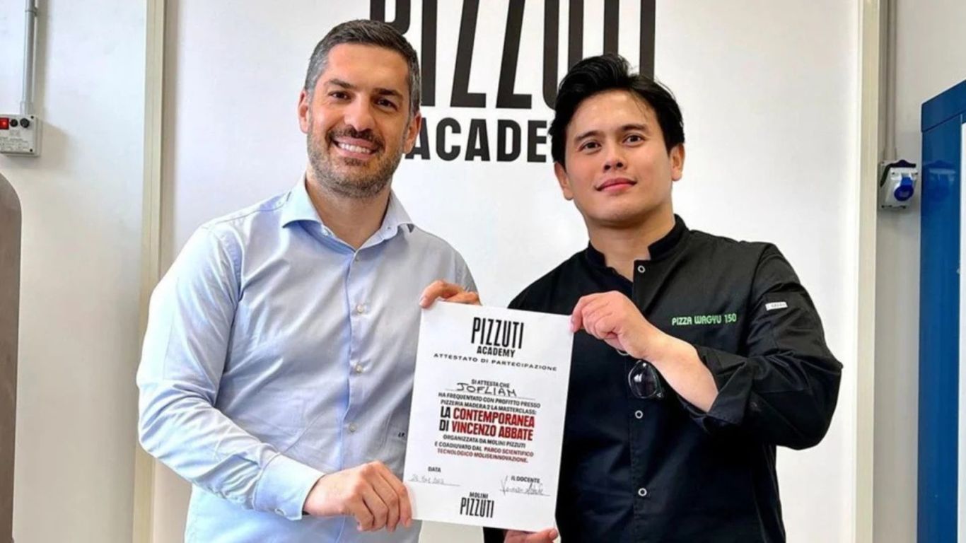 Jofliam: Biodata & fakta menarik tentang usahawan piza wagyu viral