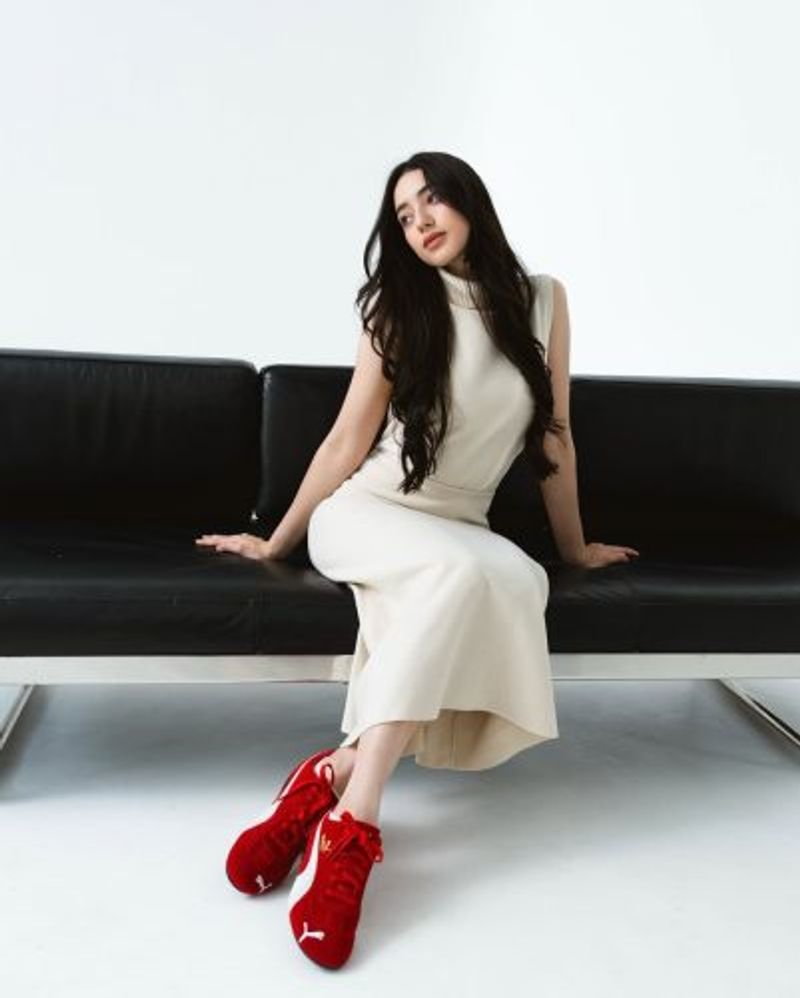 Erysha Emyra menang pelakon baru popular ABPBH, ini biodatanya