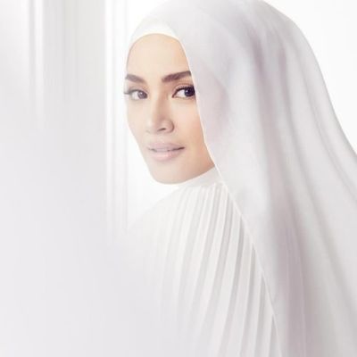 Erysha Emyra menang pelakon baru popular ABPBH, ini biodatanya