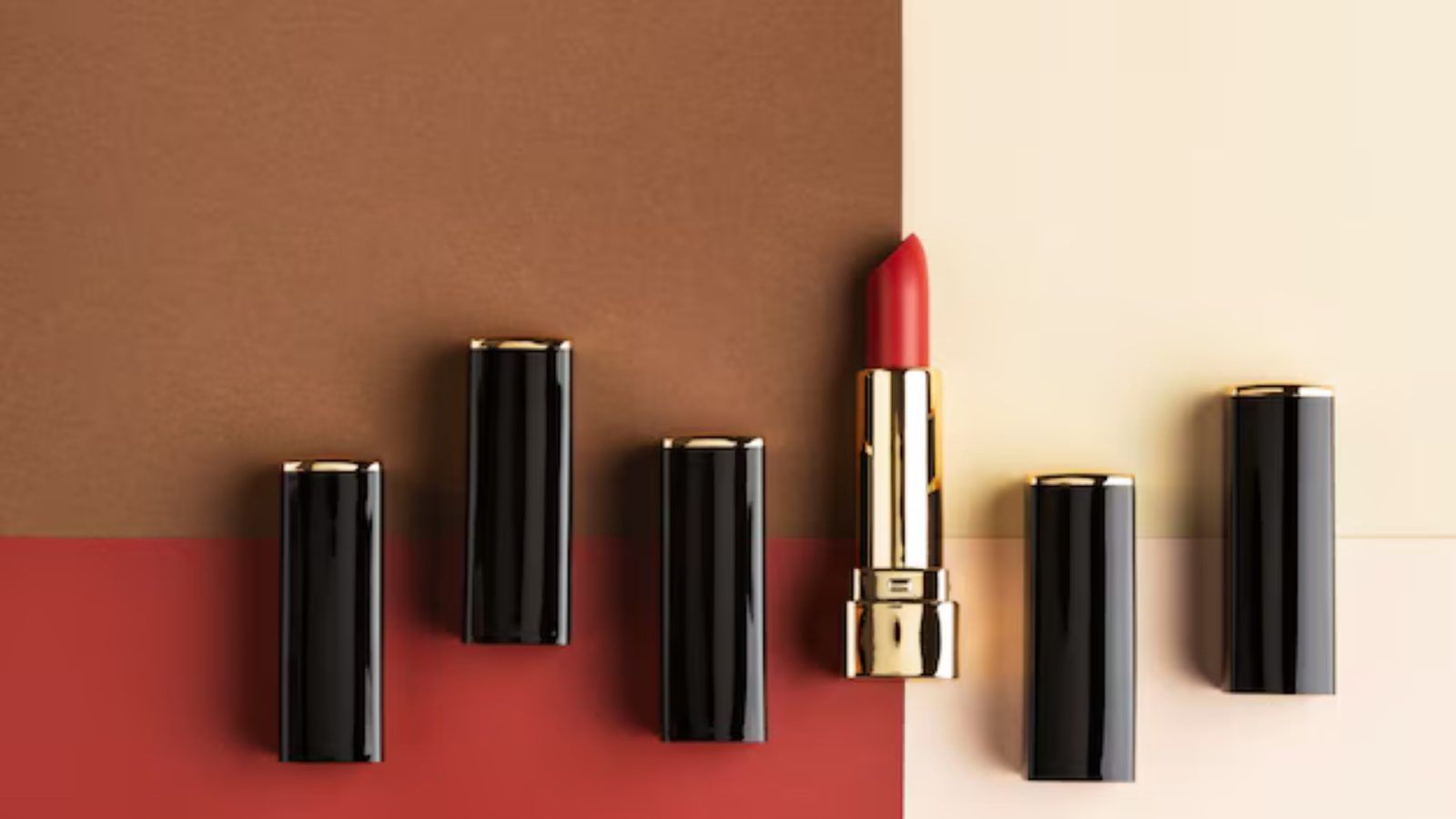 Lipstik merah untuk musim perayaan: 10 pilihan sempurna buat anda