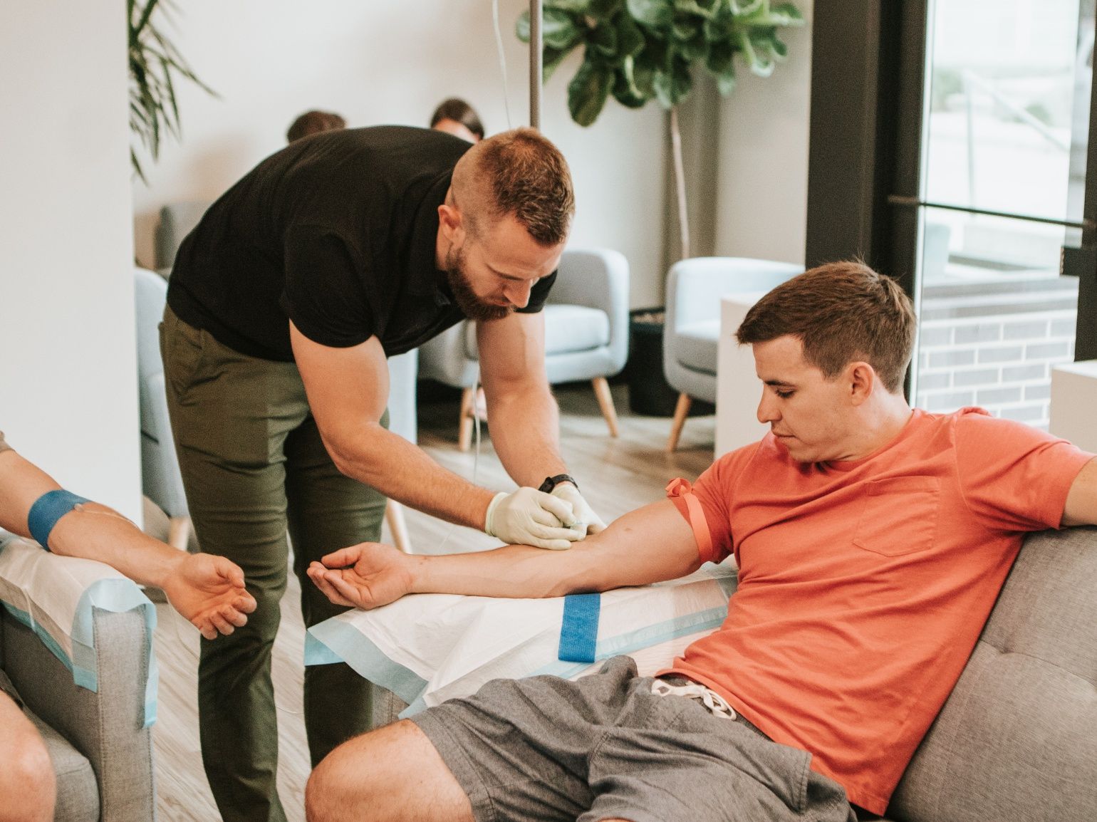 How does NAD+ therapy help treat signs of ageing?