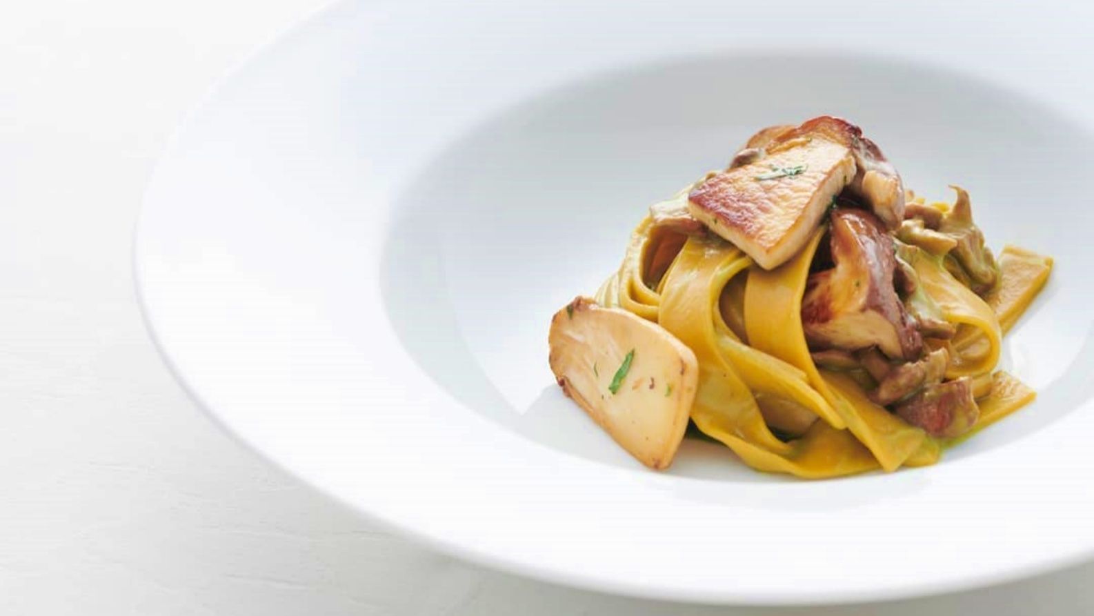 Seal the deal with Hong Kong's best power lunches