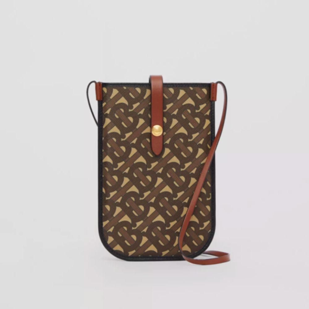 10 luxurious tech accessories for your everyday gadgets
