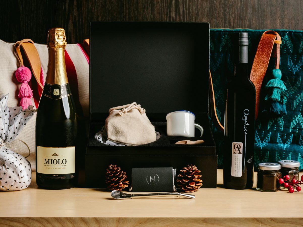 12 delicious Christmas hampers to delight all gastronomes