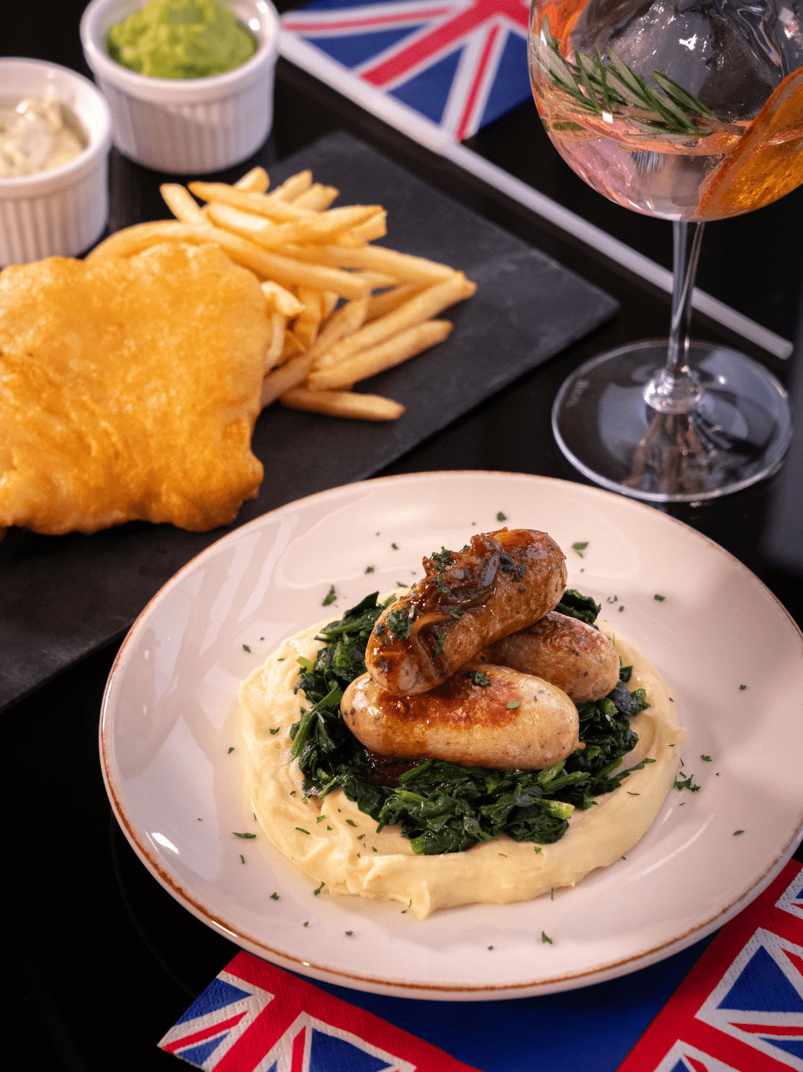 Travel to London from the comfort of your Hong Kong hotel suite ...