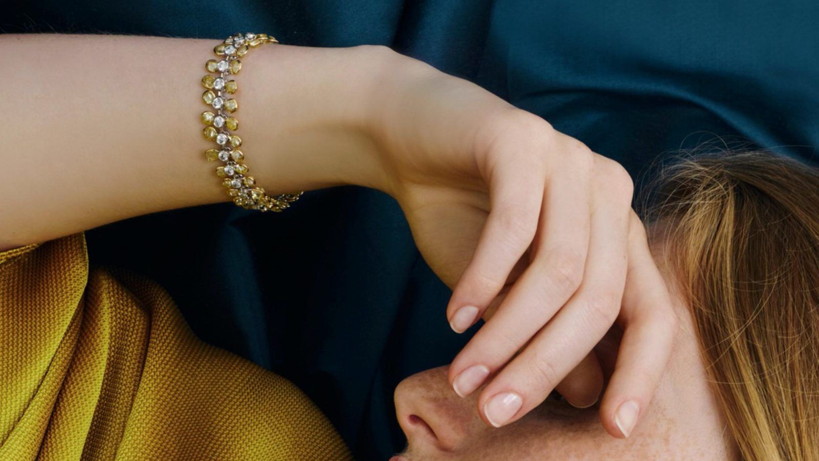 Yellow diamond jewellery inspired by the Pantone 2021 palette