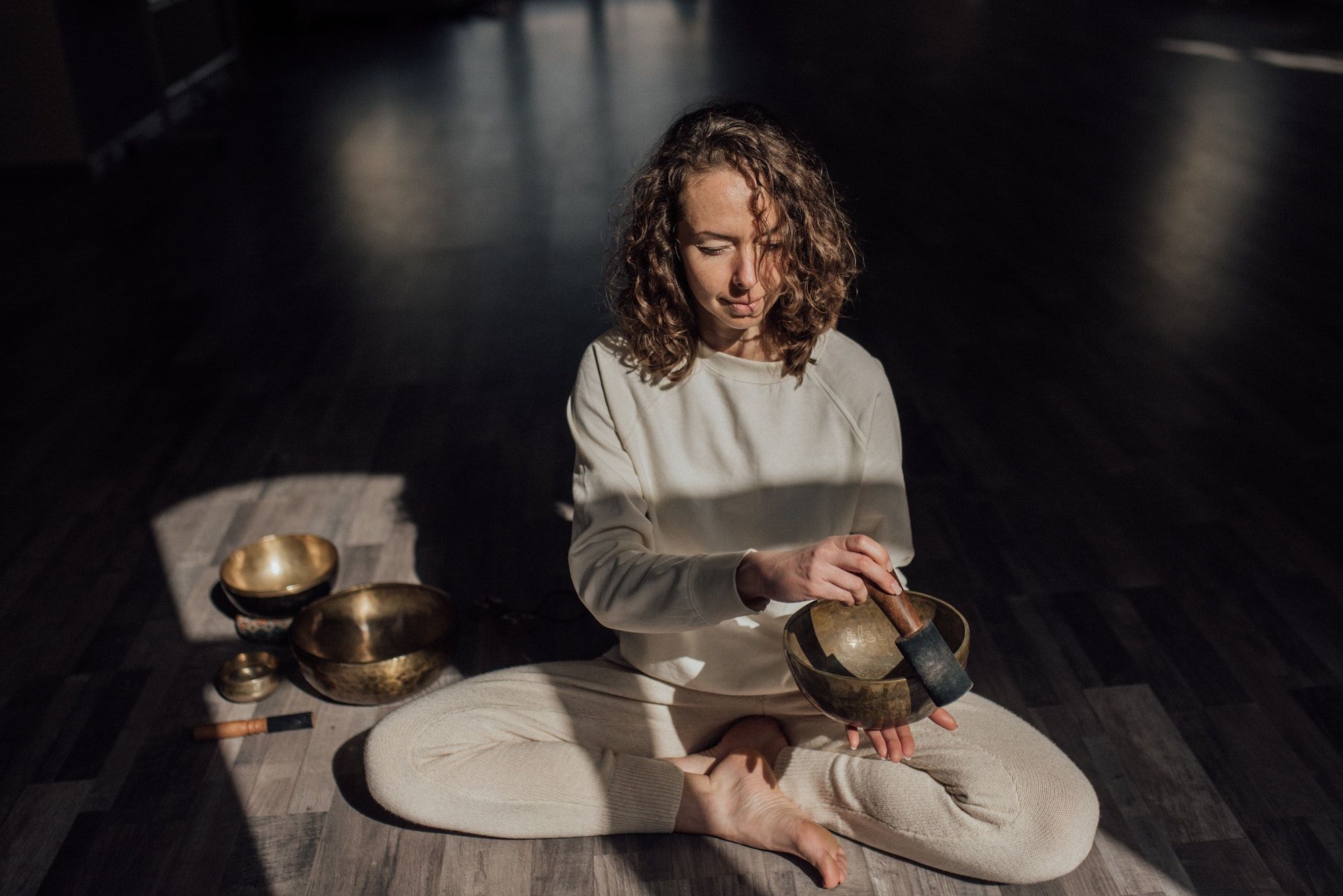 Sound therapy: What is it and how can you practice at home?