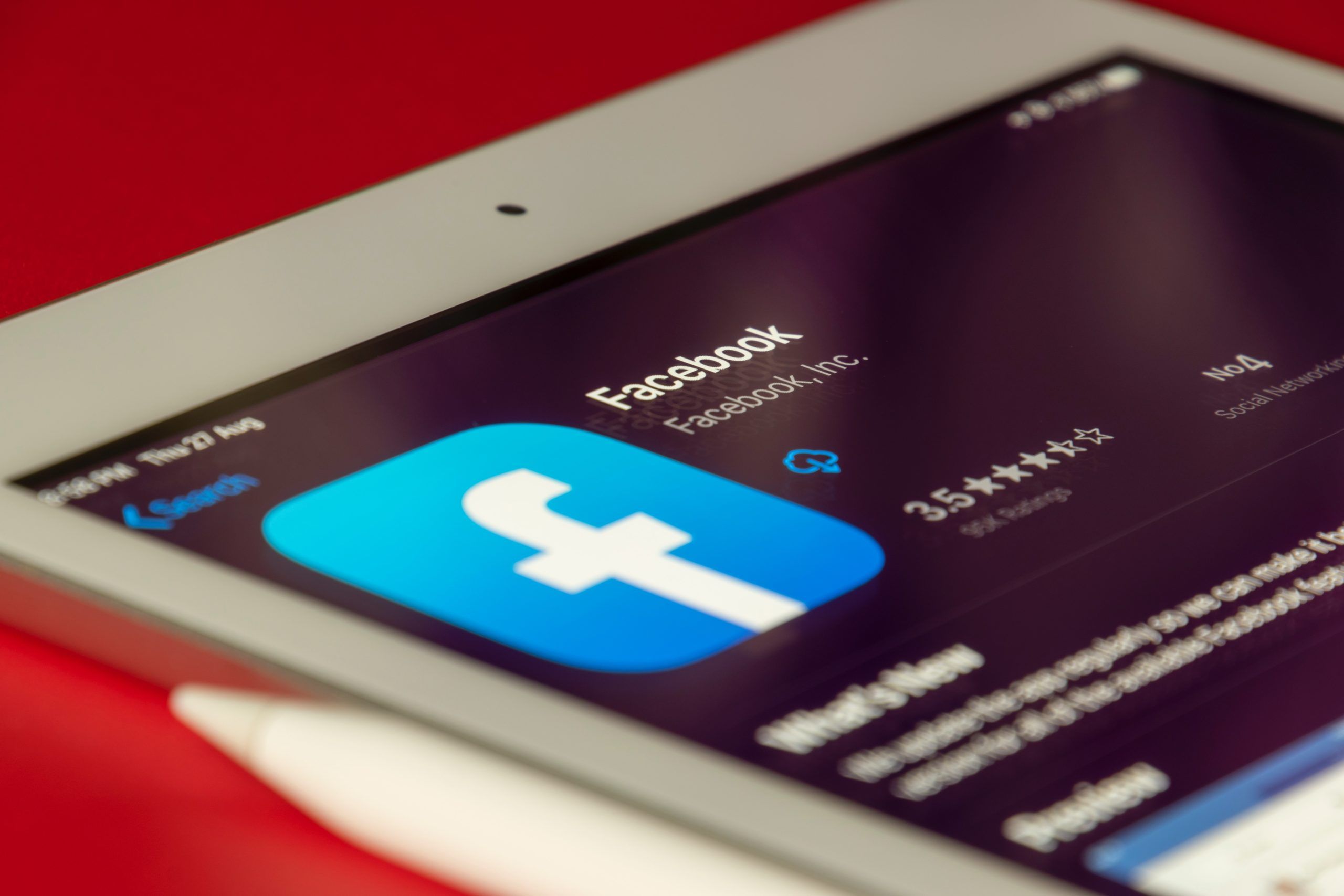 Rounding up latest features from Facebook, WhatsApp, Clubhouse, Twitter