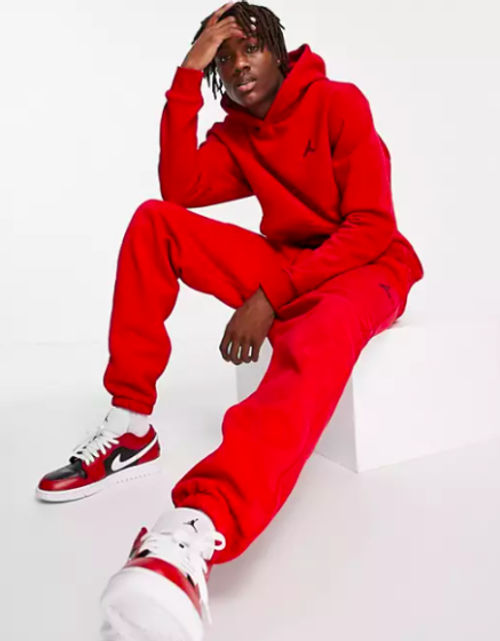 12 perfect gifts for sneakerheads (that aren't sneakers)