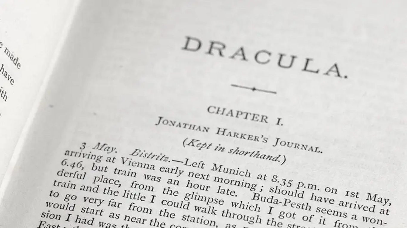 Dracula Daily feeds you the story of Jonathan Harker in bite-sized chunks