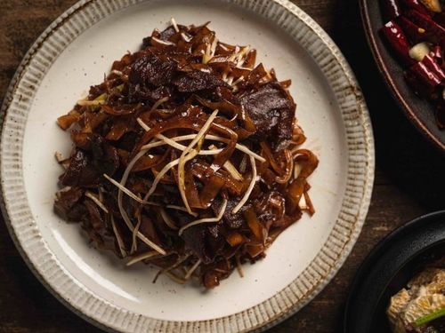 Where to find the best stir-fried beef noodles in Hong Kong