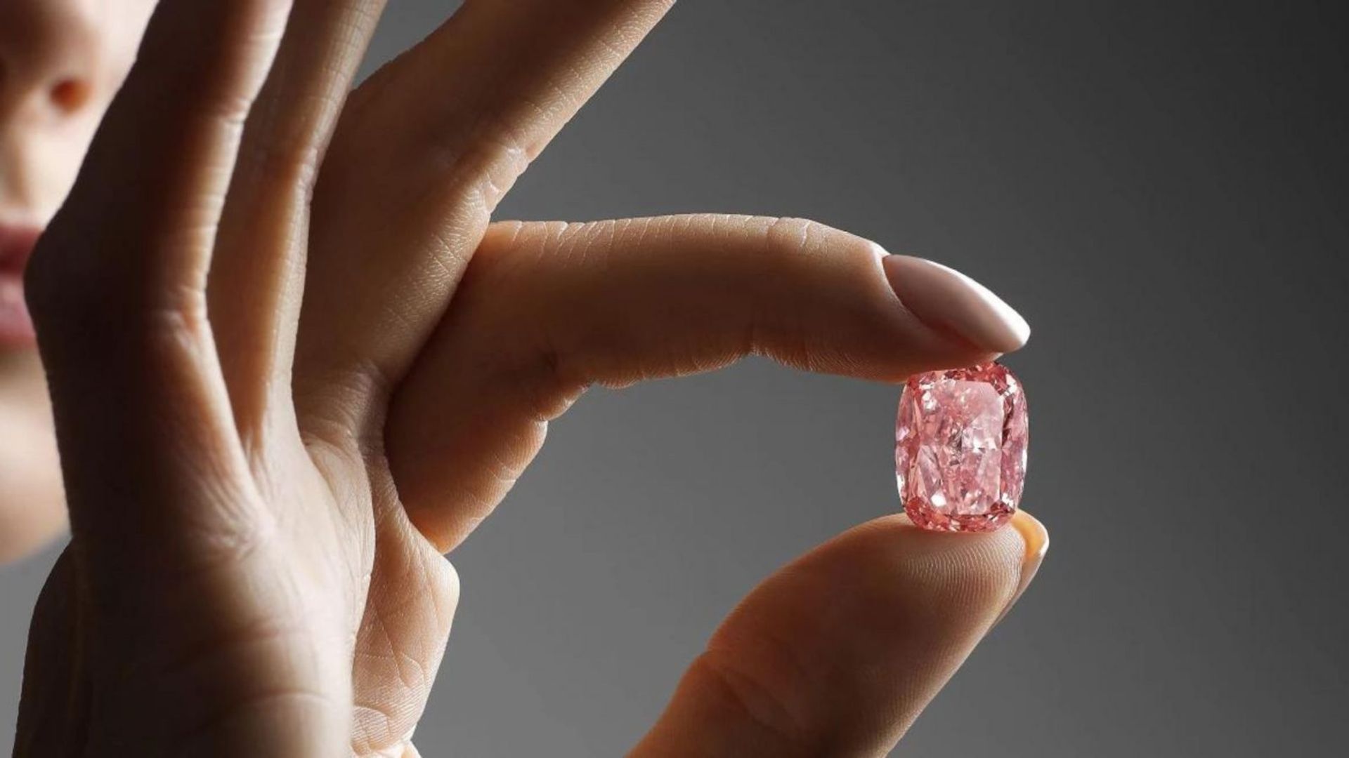 Williamson Pink Star: Rare Diamond To Fetch $21 Million At Auction